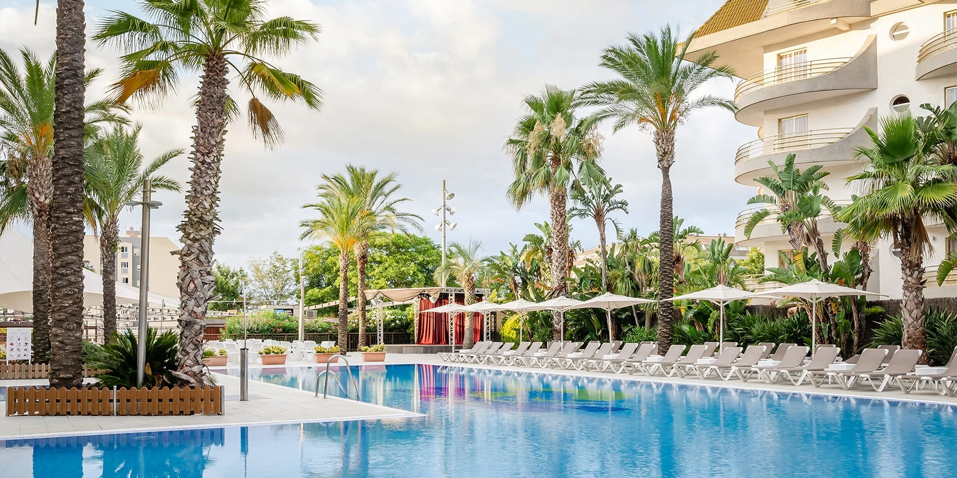 Tailor-made tours, packages, hotels, cars Alegria Capici Verd